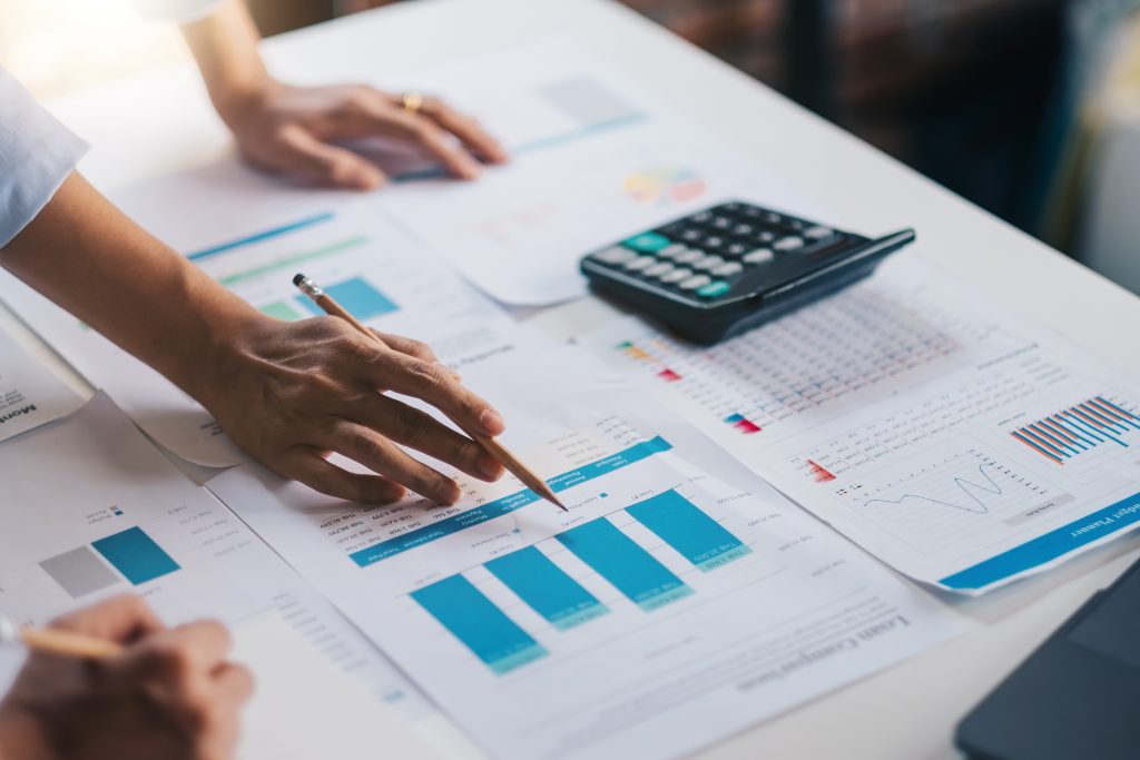 Investing 101: A Beginner's Guide To Financial Markets - Ciraliyoruk Park